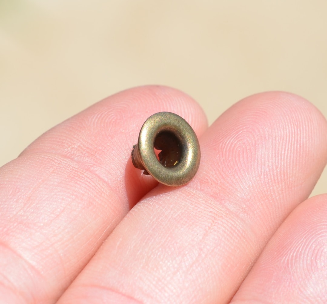 BULK 300 Bronze Tone Eyelets F414 - Etsy