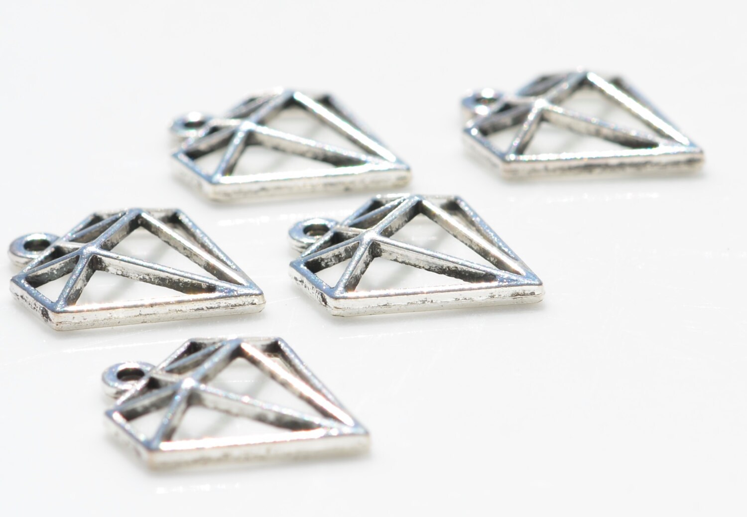 BULK 50 Diamond Shaped Silver Tone Charms SC2624 - Etsy