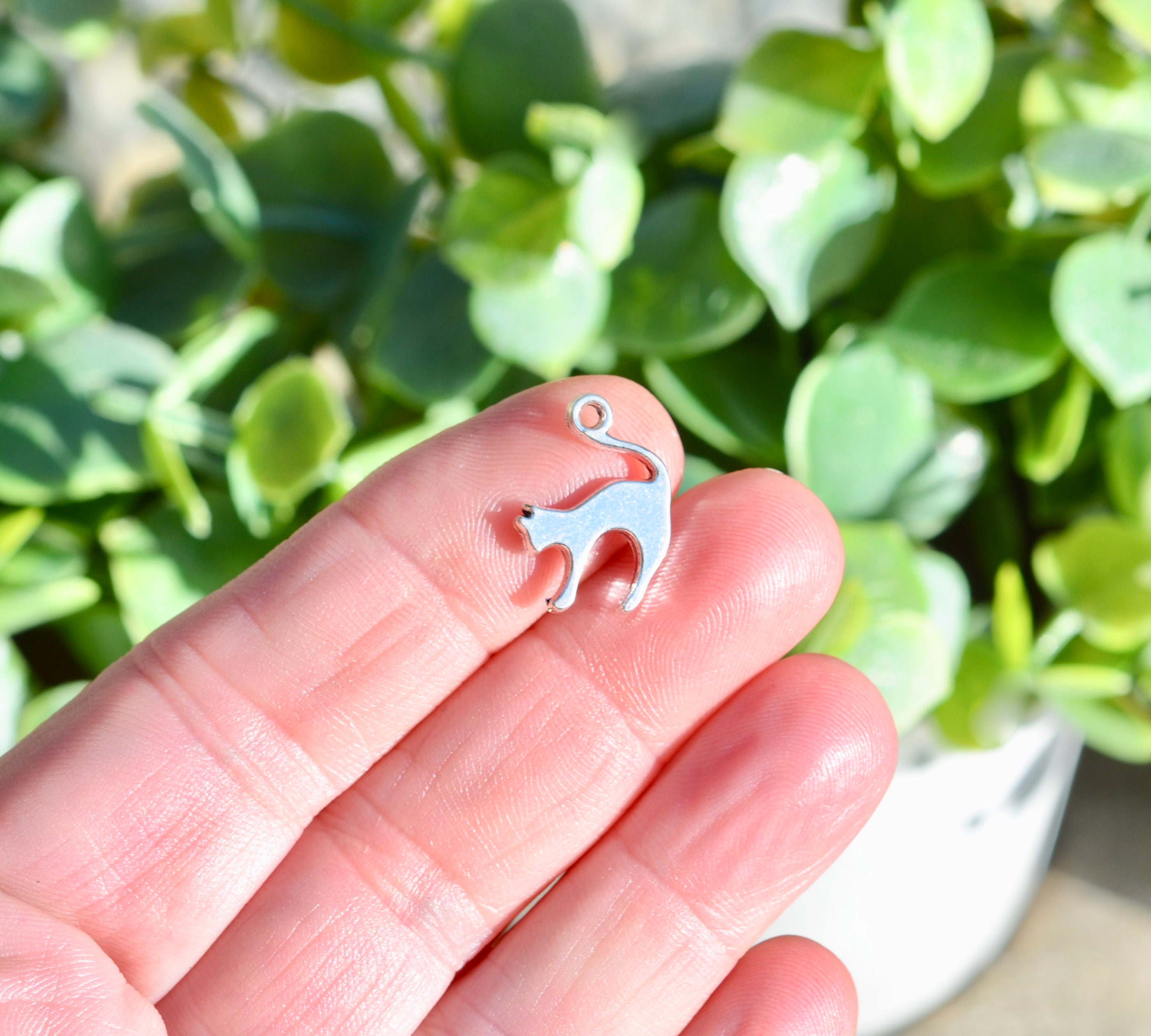 1 Cat Silver Tone Charm SC3620 - Etsy