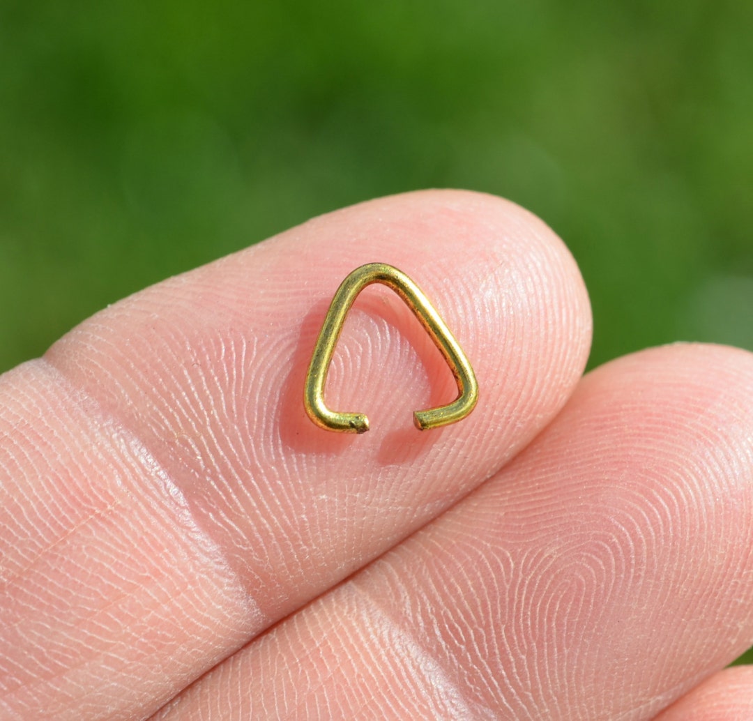 50 Gold Tone 9 Mm Triangle Jump Ring Pinch Bail F123 - Etsy