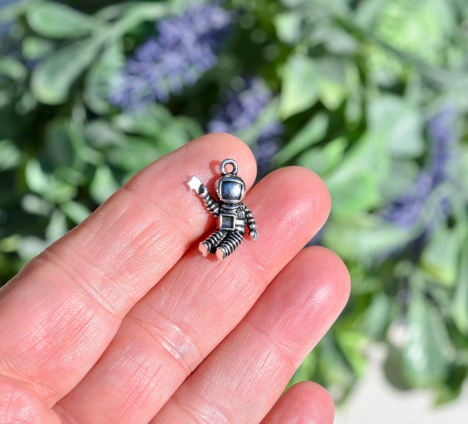 10 Astronaut Silver Tone 3D Charms SC3957 - Etsy
