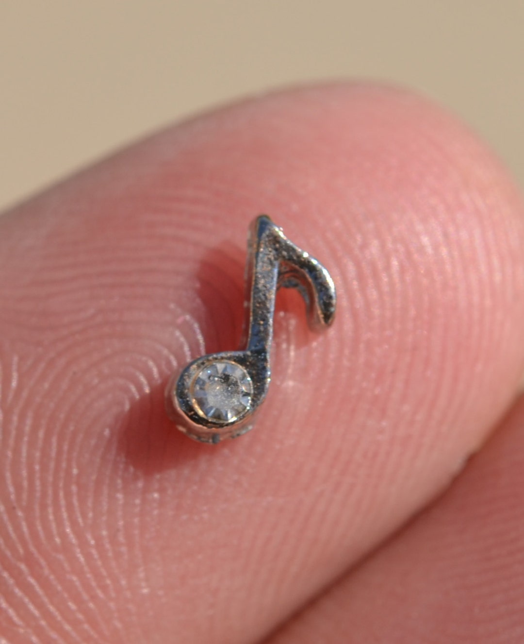 1 Memory Locket Music Note Charm FL295 - Etsy