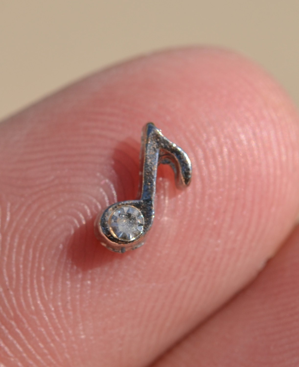 1 Memory Locket Music Note Charm FL295 - Etsy