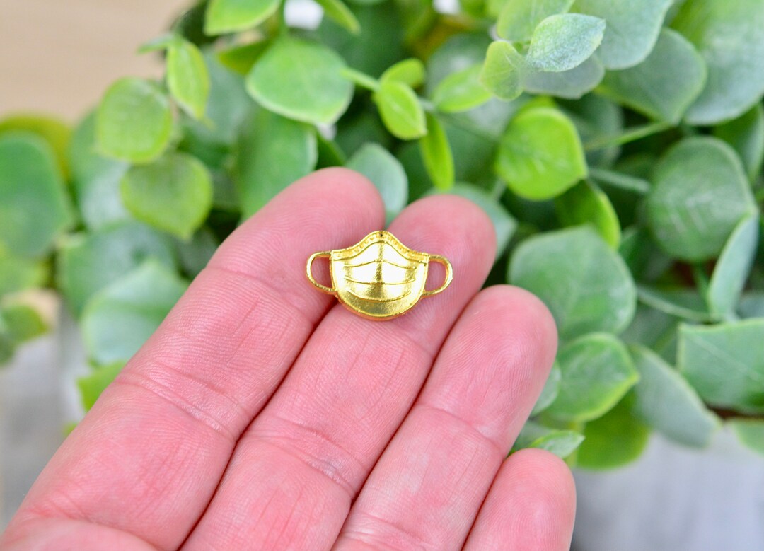 5 Face Mask 3D Gold Tone Charms GC6658 - Etsy