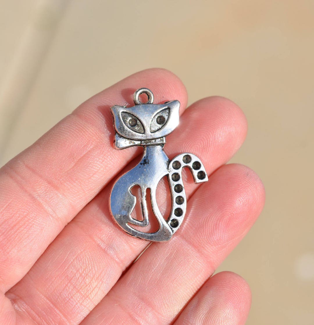 1 Cat Silver Tone Charm SC3274 - Etsy