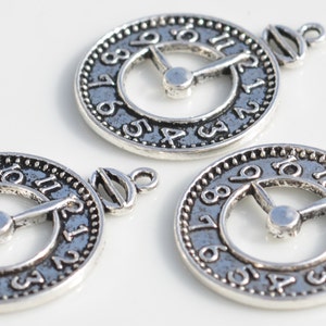 5 Clock Silver Tone Charms SC6013 - Etsy