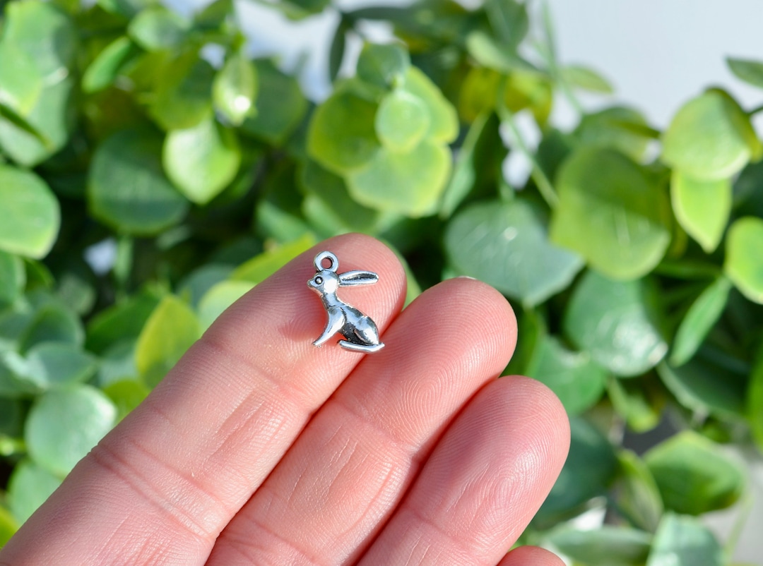 10 Bunny Rabbit Silver Tone Charms SC6649 - Etsy