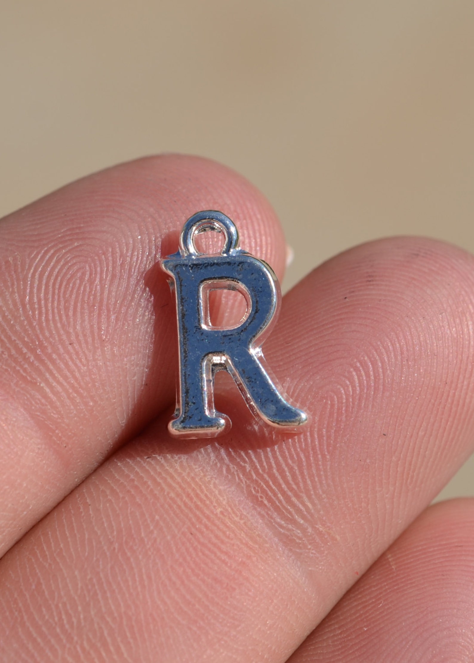 5 Letter R Silver Tonecharms SC3847 | Etsy