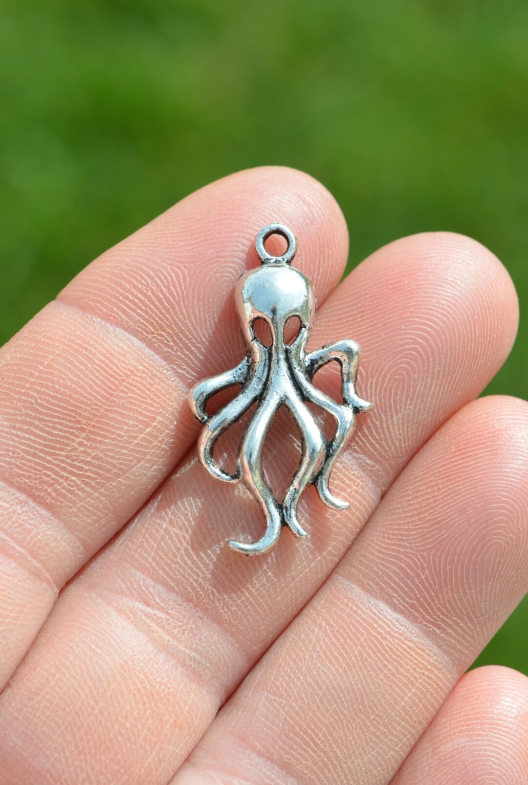 BULK 50 Octopus Silver Tone Charms SC1626 - Etsy