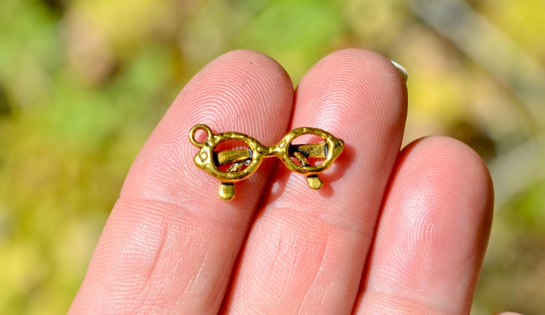 10 Eyeglasses Gold Tone Charms GC2872 - Etsy