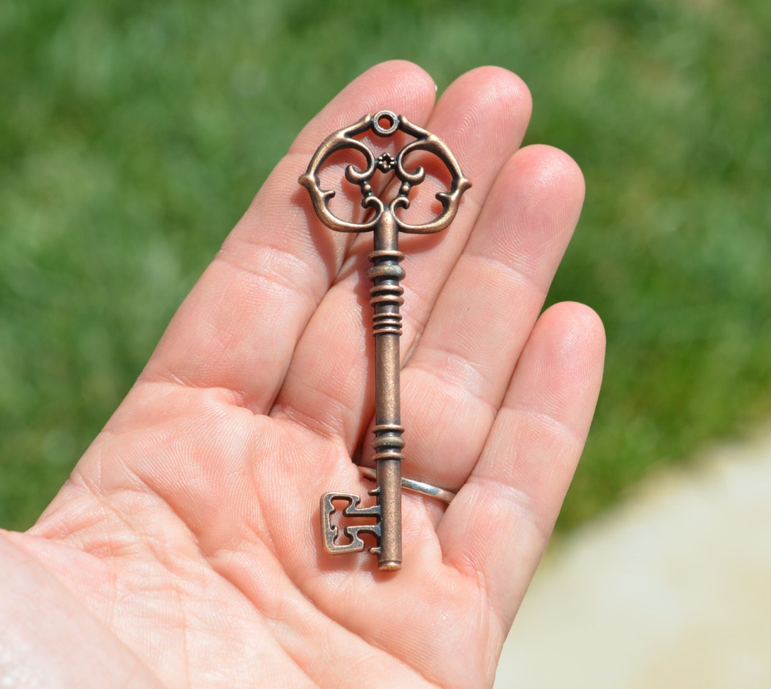 BULK 10 Key Copper Tone Pendants BC4254 - Etsy
