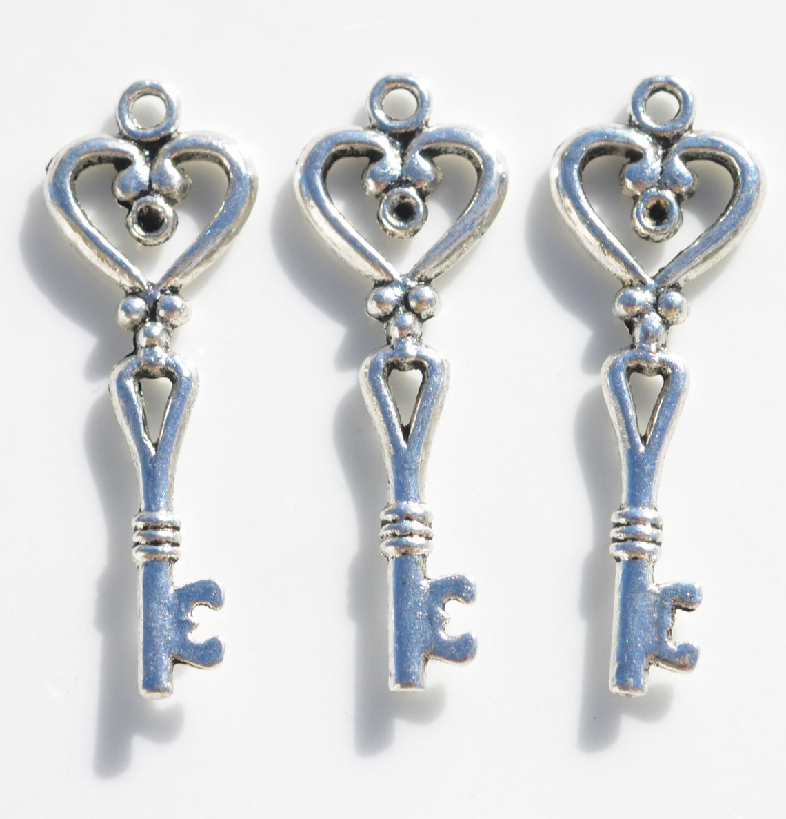 1 Heart Skeleton Key Silver Tone Charm SC3011 - Etsy