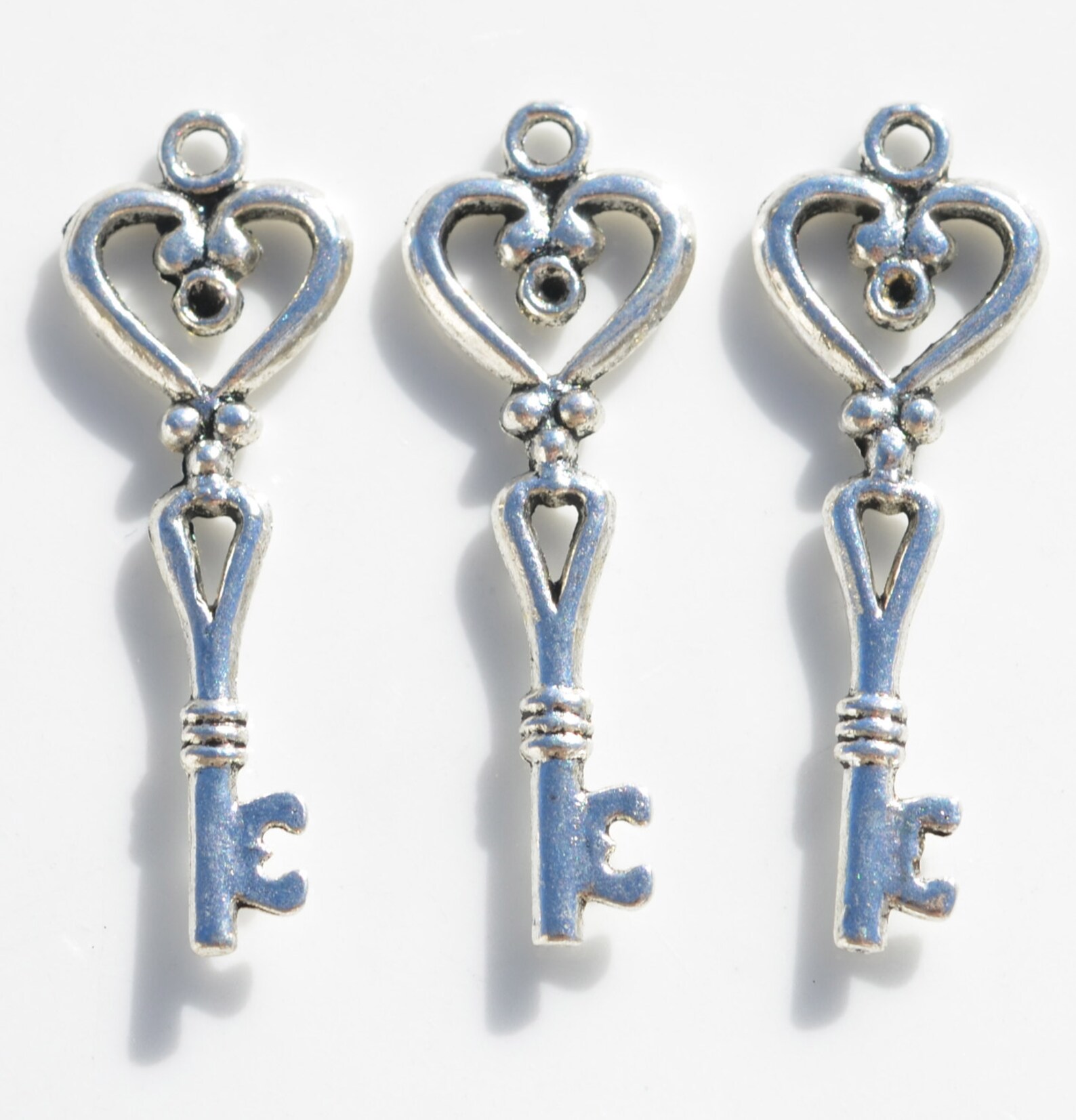 1 Heart Skeleton Key Silver Tone Charm SC3011 - Etsy