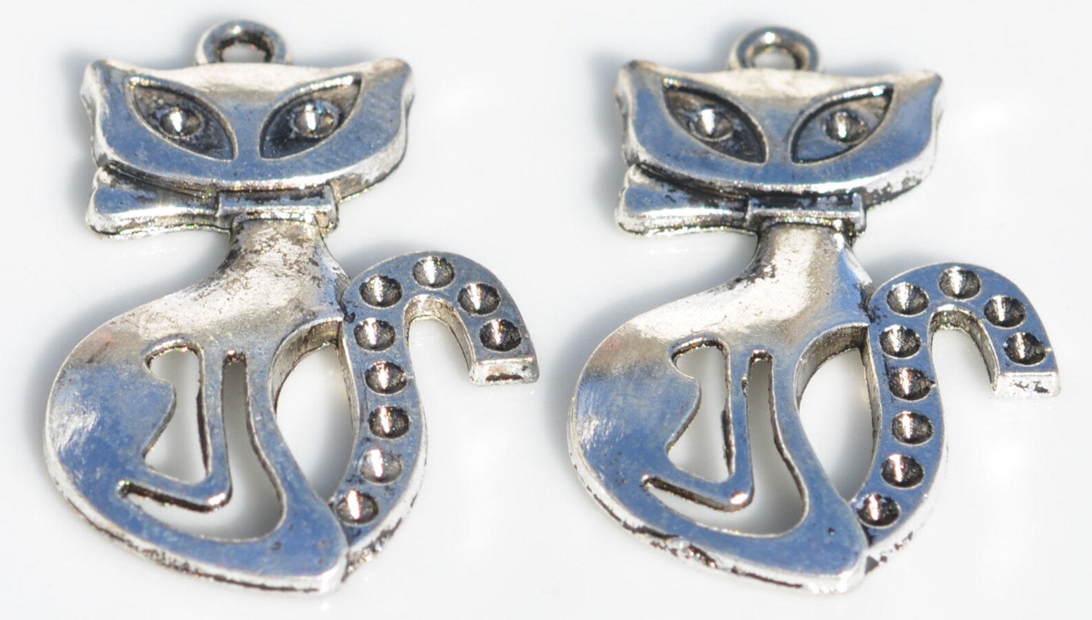 1 Cat Silver Tone Charm SC3274 - Etsy