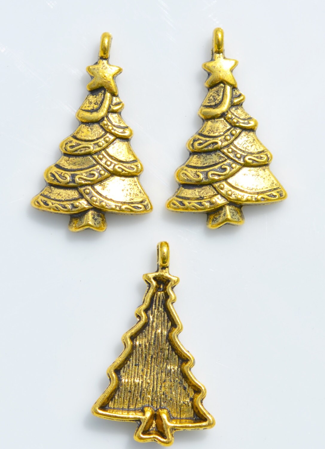 5 Christmas Tree Gold Tone Charms GC3443 | Etsy