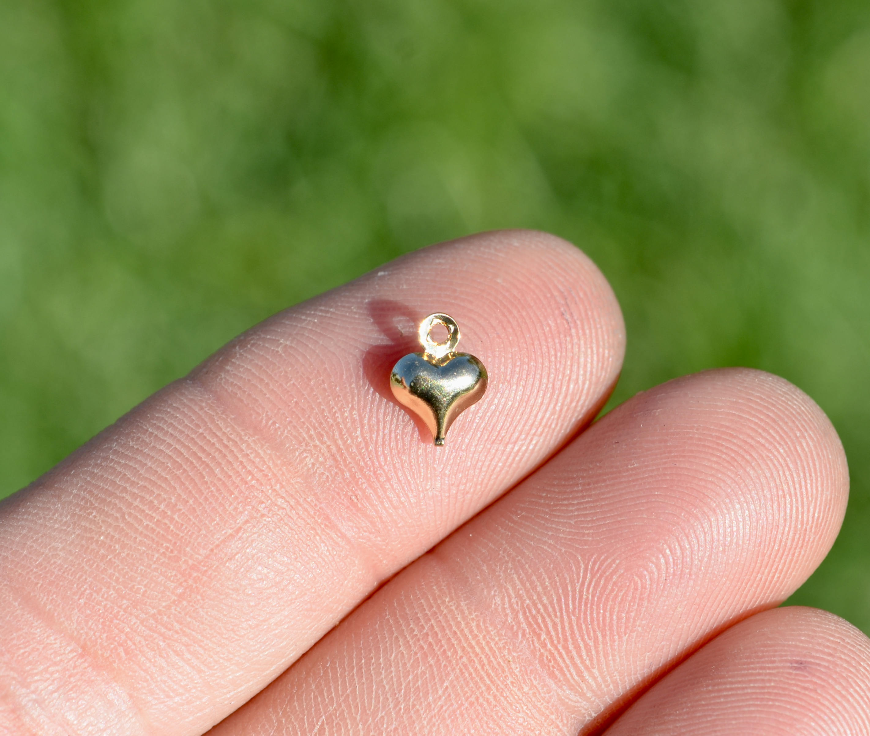 10 Gold Tone Puffed Mini Heart 9 x 6mm Charms GC5346 | Etsy
