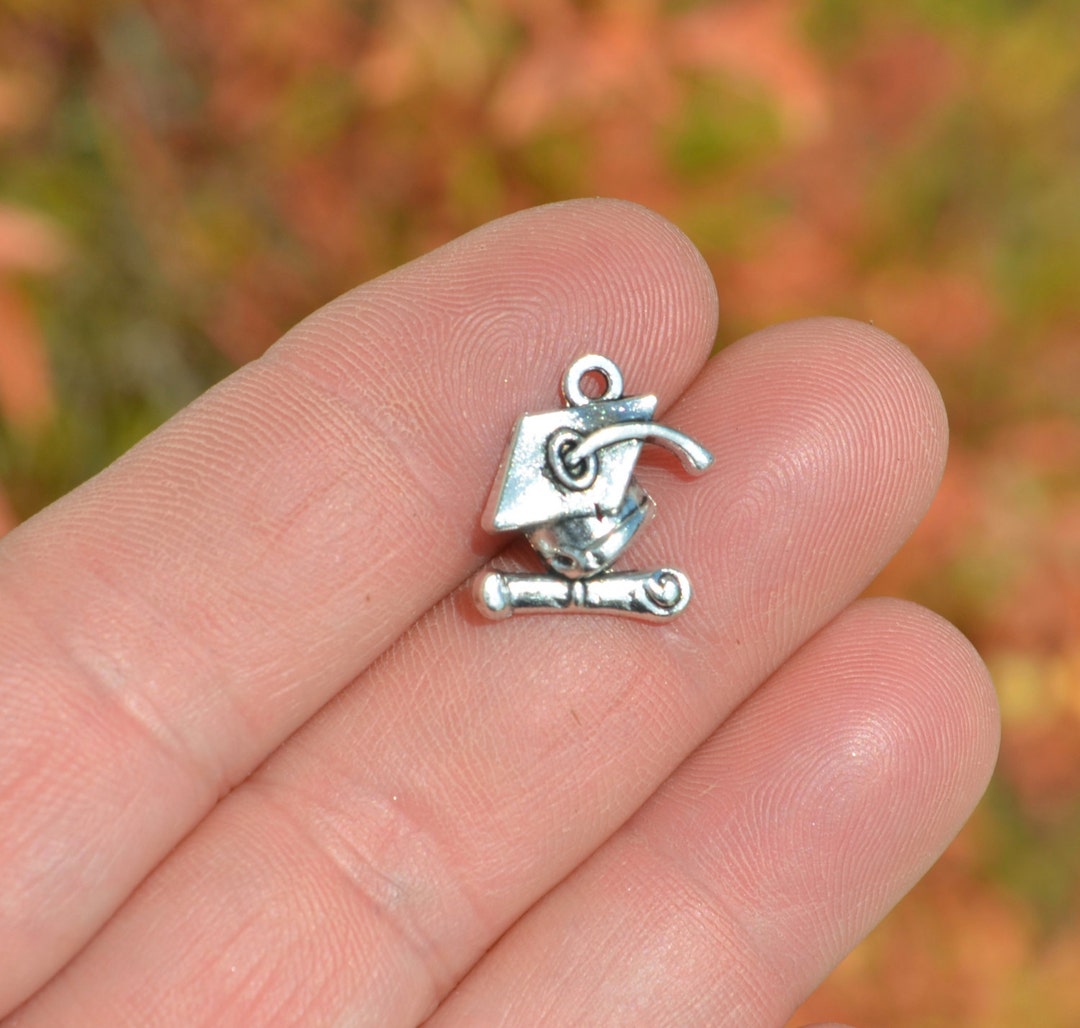 5 Graduation Cap Silver Tone Charms SC2956 - Etsy