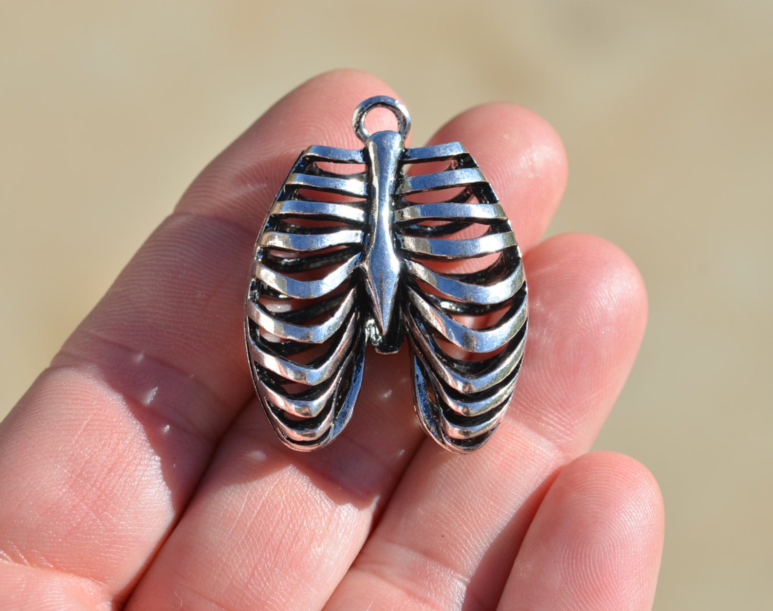 1 Anatomically Correct Silver Rib Cage Charm SC5805 | Etsy