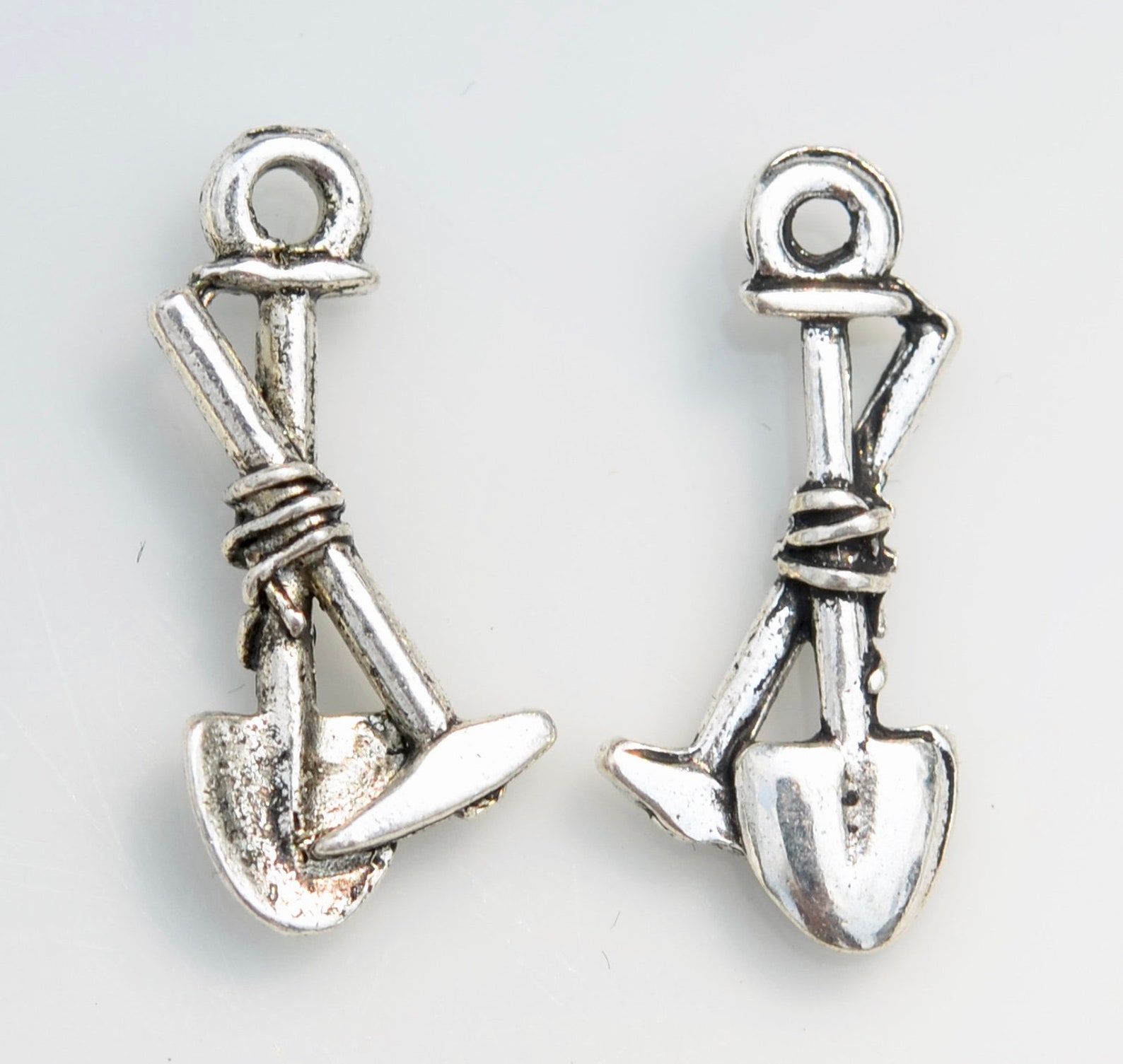 10 Mining Pick and Shovel Silver Tone Charms SC4108 - Etsy