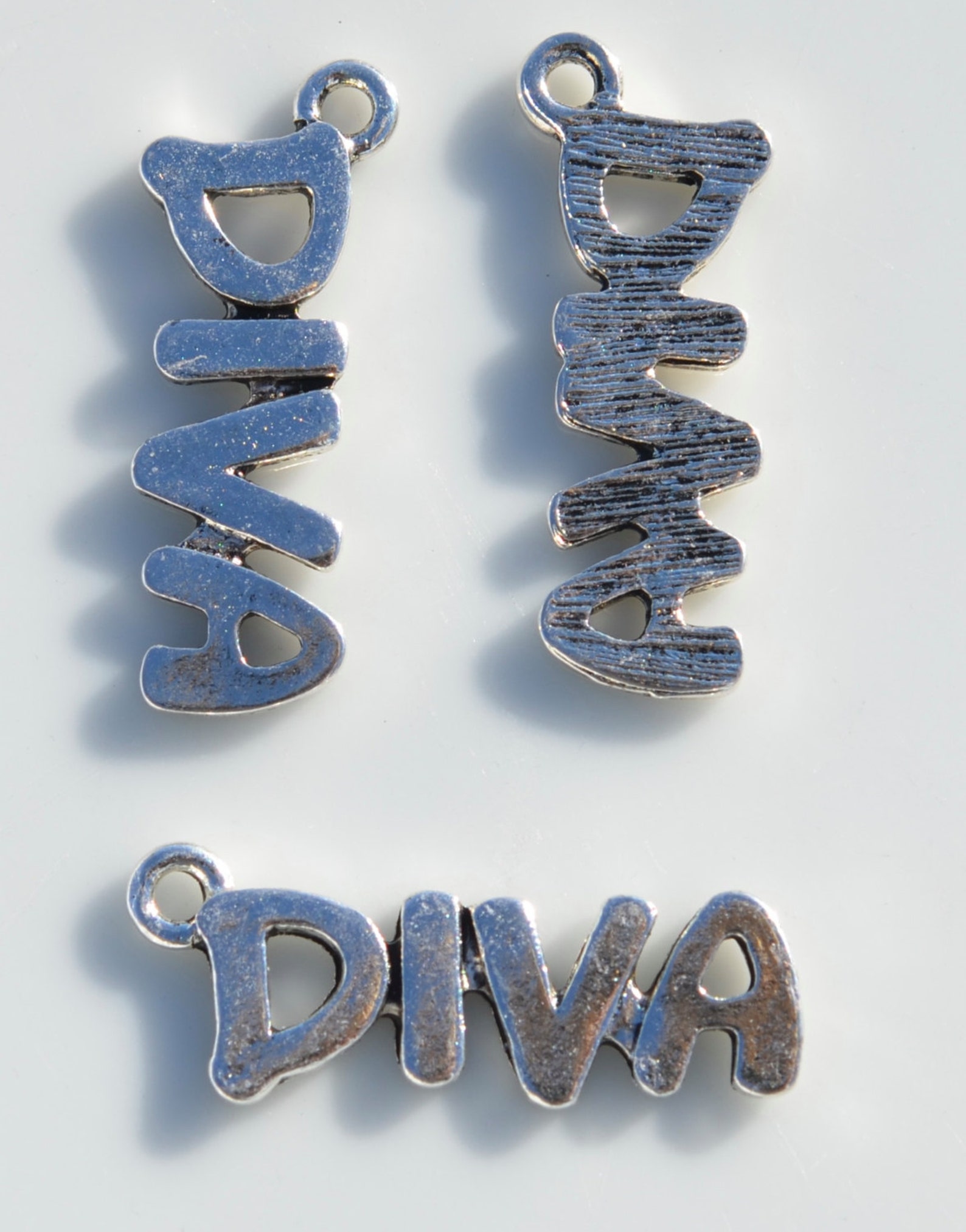 BULK 20 DIVA Silver Tone Charms SC3924 - Etsy