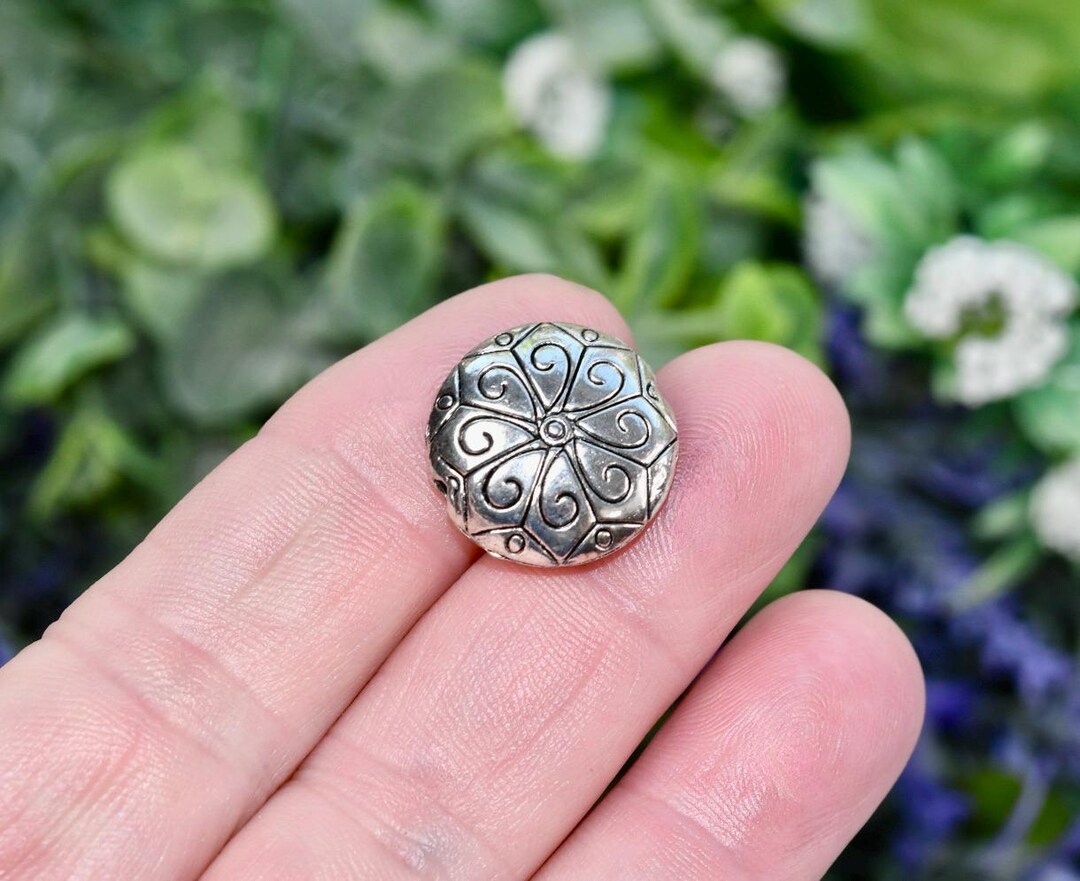 1 Flat Round Silver Tone 18mm Bead BD1017 - Etsy UK