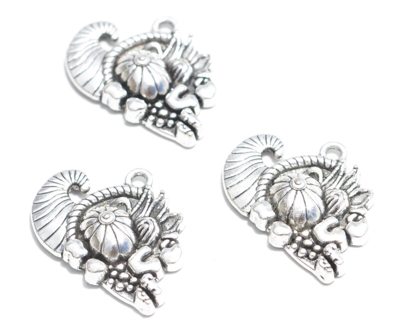 5 Cornucopia Silver Tone Charms SC1600 - Etsy