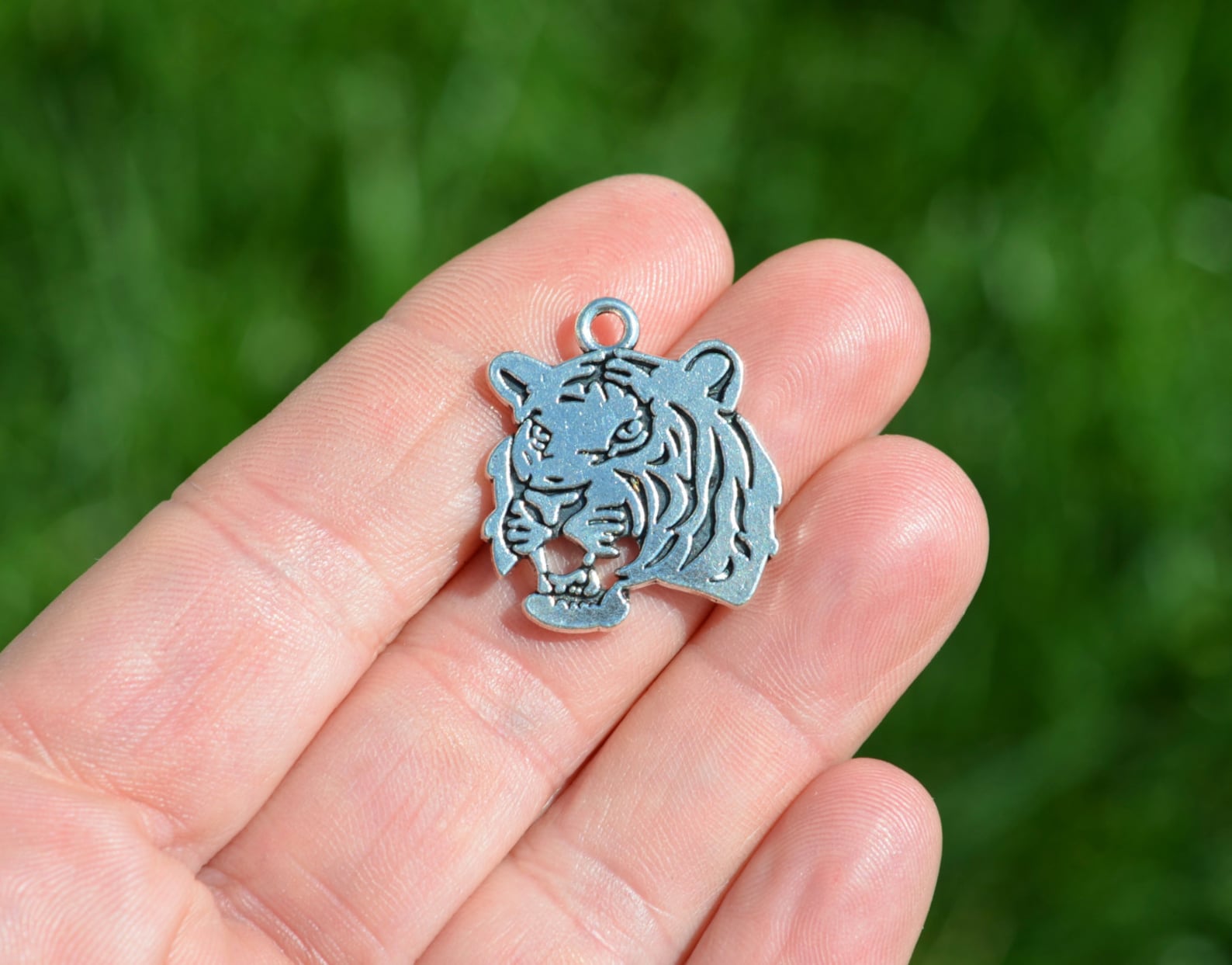 1 Tiger Face Silver Tone Charm SC2300 - Etsy