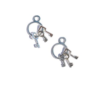 1 Tiny Key Ring Silver Tone Charm SC6552 - Etsy