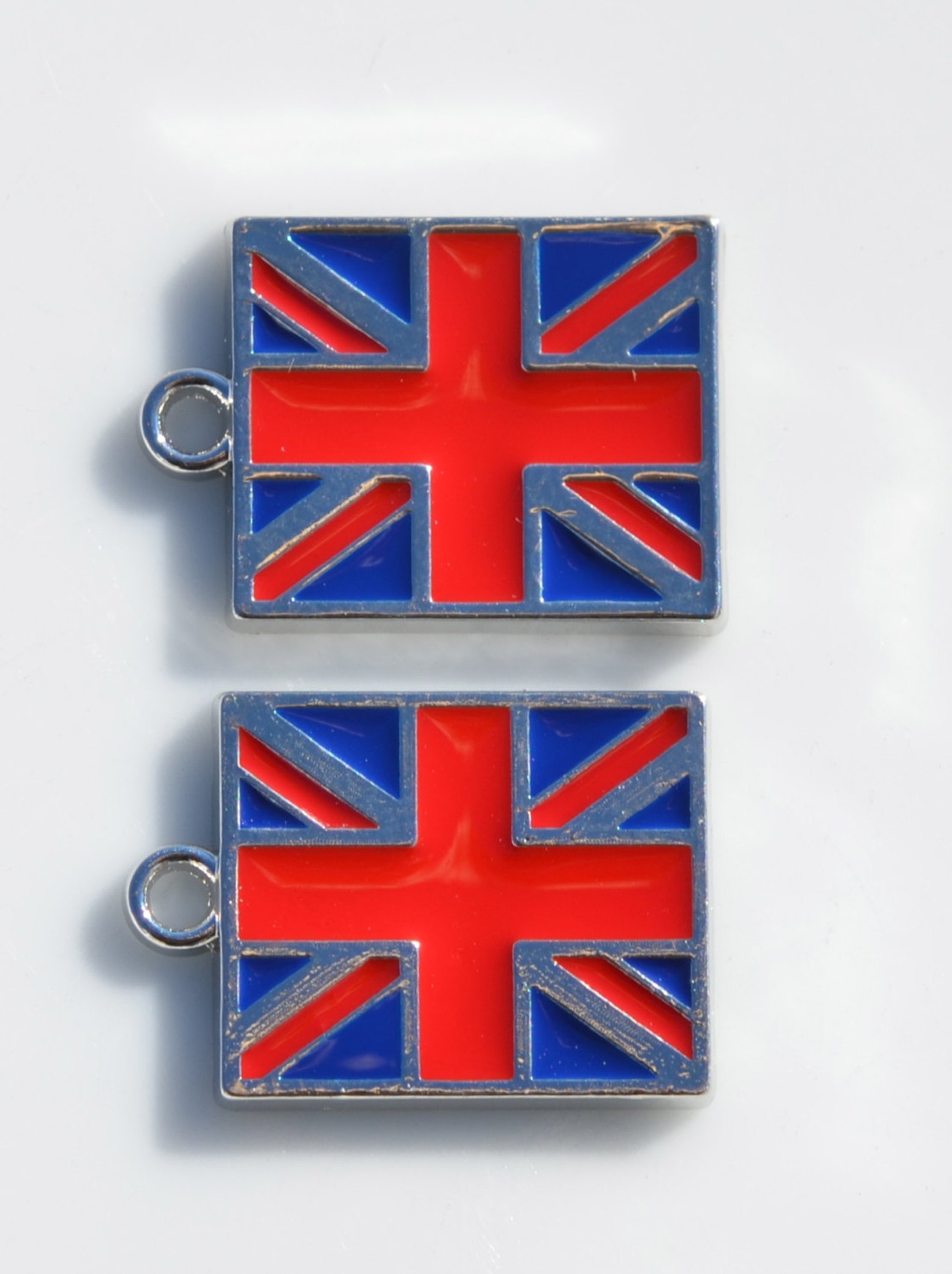 1 Royal Union Red and Blue Enamel Flag Charm SC2814 - Etsy