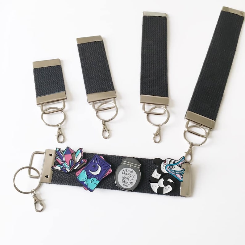 Pin Holder Keychain / Black Keychain Pin Keeper / Pin | Etsy