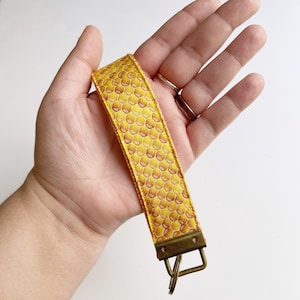 Honeycomb Keychain Wristlet, Honey Key Strap - Etsy