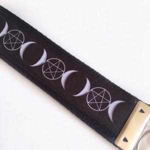 Triple Moon Keychain, Goddess Key Wristlet, Pentagram Key Fob Mini - Etsy