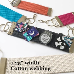 Narrow Pin Display Keychain / Natural Keychain Pin Keeper / Pin Holder ...