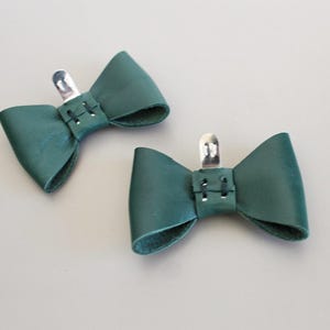 Green Leather Shoe Clips. Christmas Green Shoe Clips (pair of 7 Cm - 2. ...