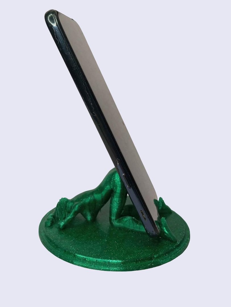 3D Printed Phone Holder in the Shape of a Woman - Stylish Accessory ...