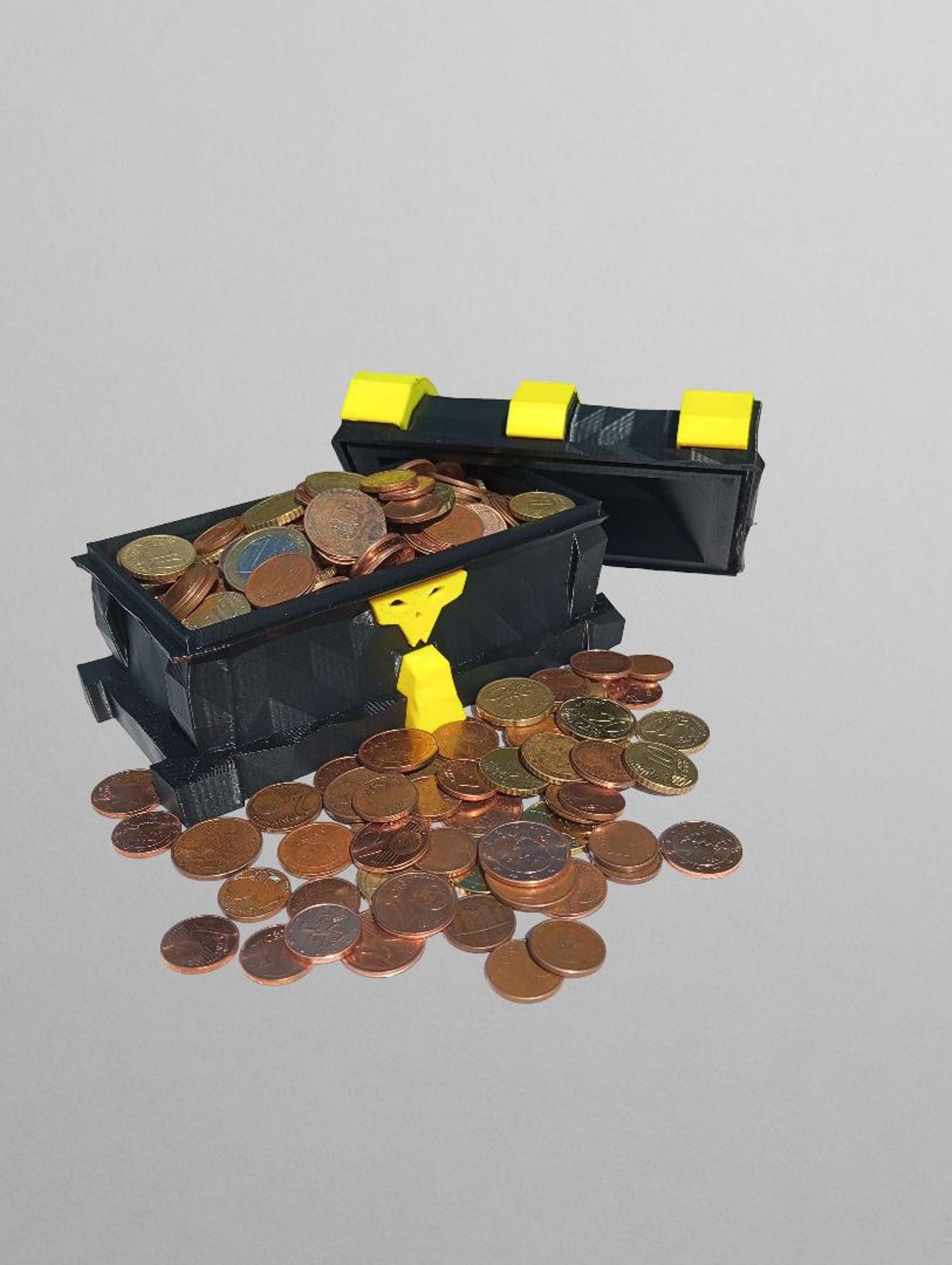 Treasure Chest Piggy Bank – 3D Printed Eco-friendly PLA | Fantasy Coin ...