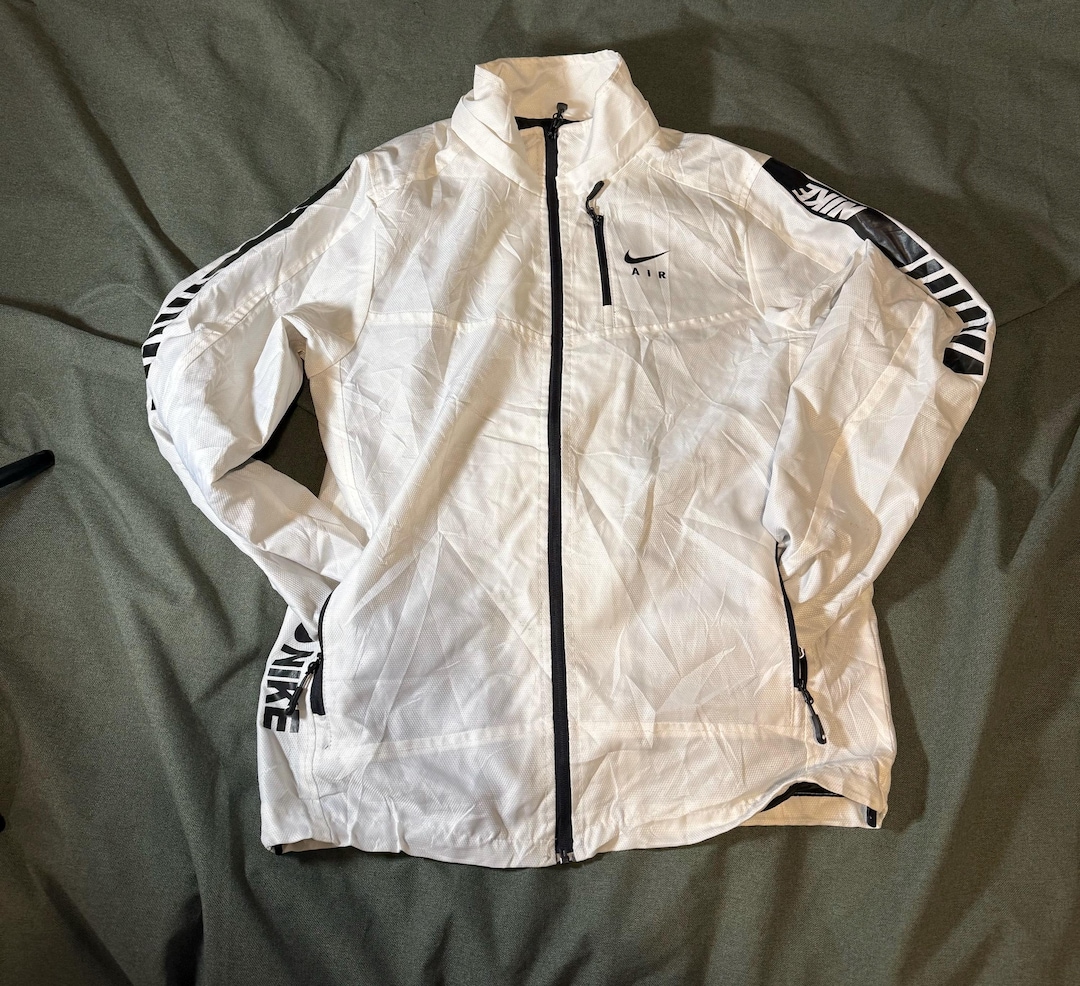 White Nike Jacket | Classic and Timeless Style | Size XL - Etsy