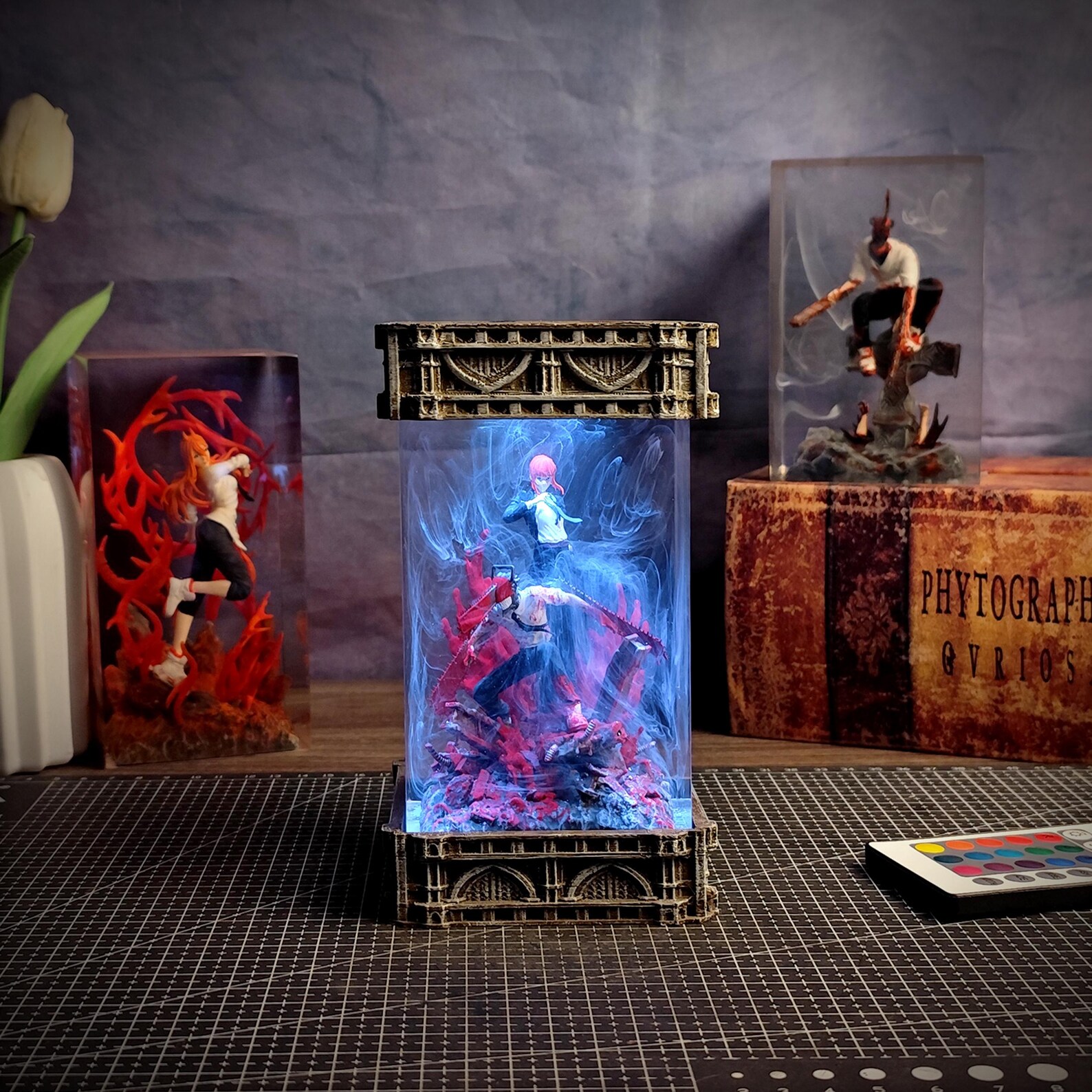 Chainsaw Warrior & Mysterious Leader Resin Lamp – Multi-color Glow ...