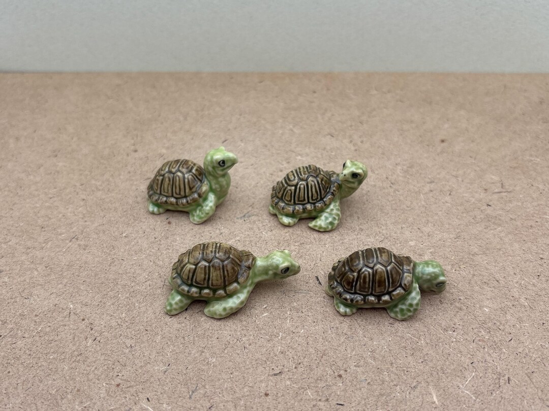 Hand-painted Ceramic Turtle Figurines: Tiny Green Tortoise Decor - Set ...