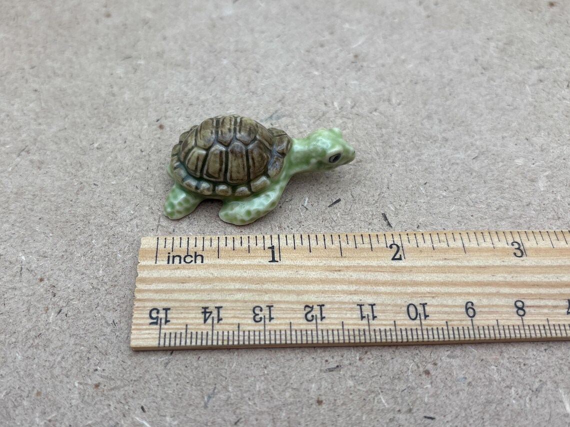 Hand-painted Ceramic Turtle Figurines: Tiny Green Tortoise Decor - Set ...