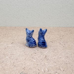Hand-painted Tiny Blue Ceramic Cat Figurines, Delft Style Miniature ...