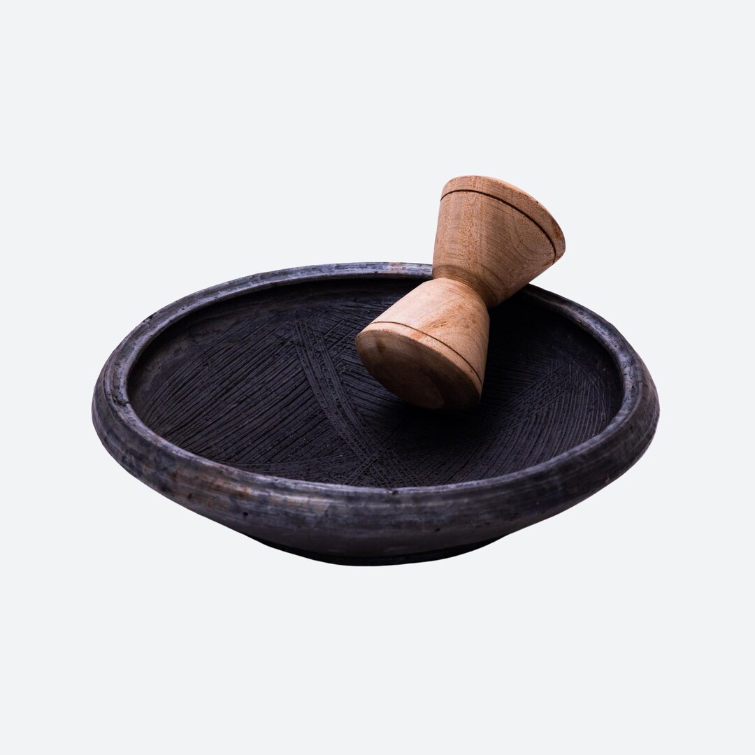 Asanka African Clay Pot With Wooden Tapoli Grinder - Etsy