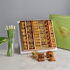 Petek 1942 - Mixed Aleppo Dessert Box 680g | Super Mixed Baklava ...