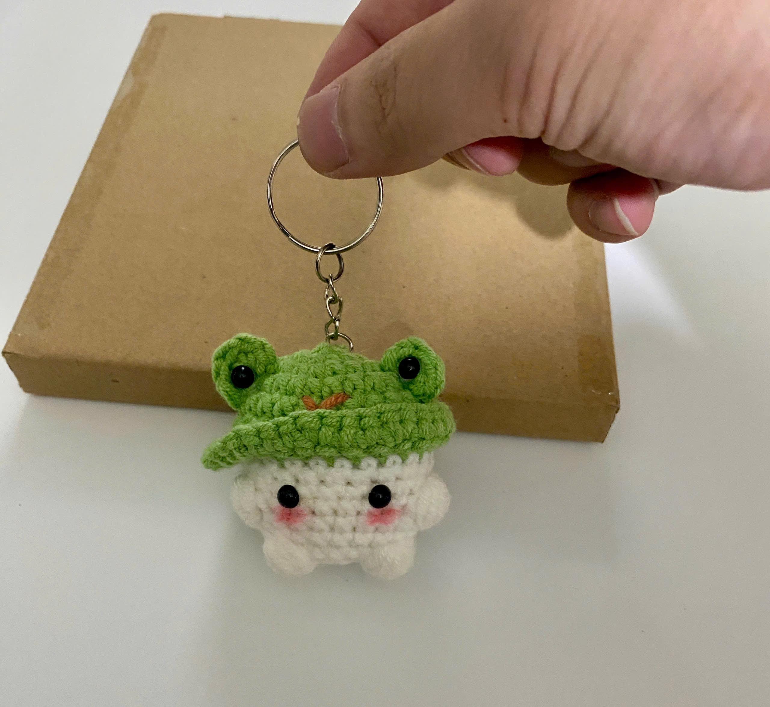 Crochet Keychain Frog, Cute Green Frog Keychain, Handmade Crochet Frog ...