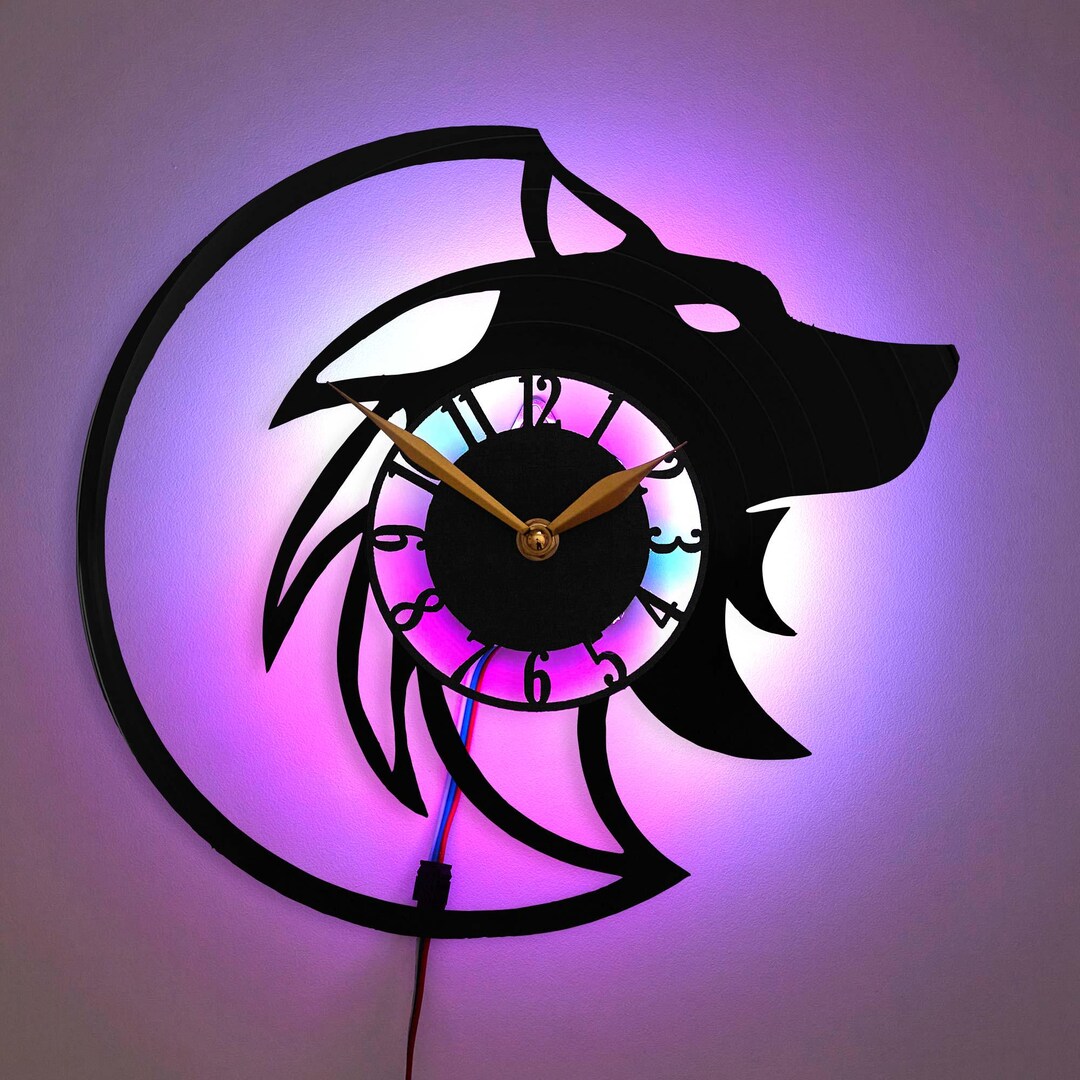 Wolf Clock, Wolf Decor, Wolf Silhouette Clock, Minimalist Wolf Clock, Moon and Wolf Clock ...