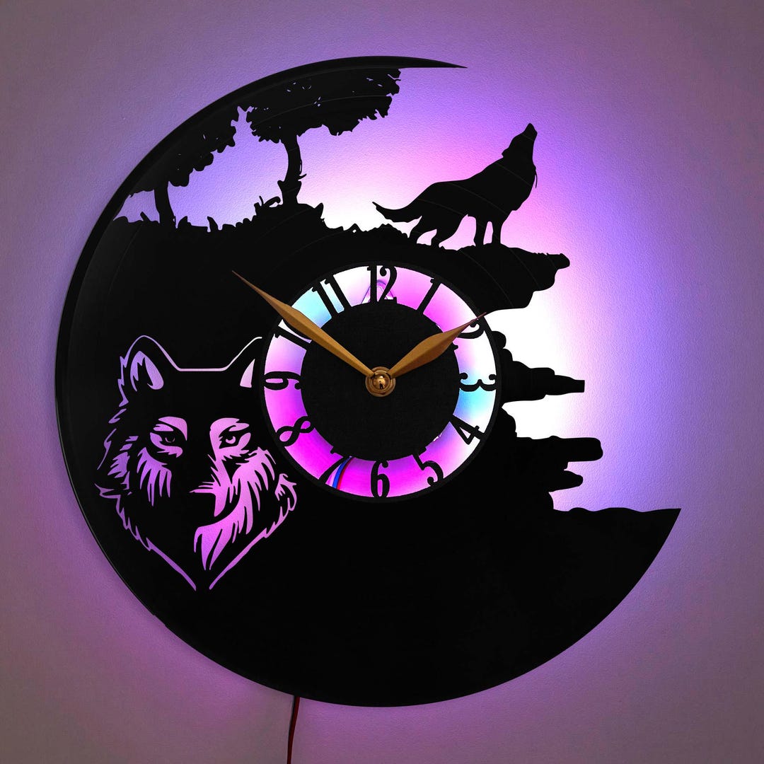 Wolf Wall Clock, Howling Wolf Decor, Forest Wolf Clock, Wildlife LED ...