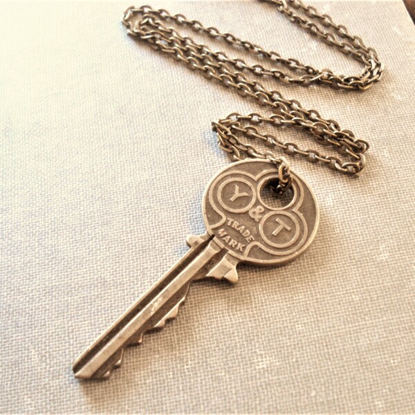 Vintage Key Necklace - Etsy