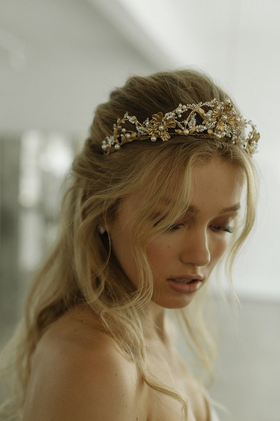 REINA Gold Wedding Crown With Pearls Bridal Crown Gold - Etsy UK