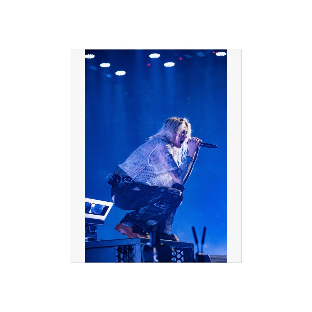 Emily in Hamburg Screaming Fine Art Posters - Etsy