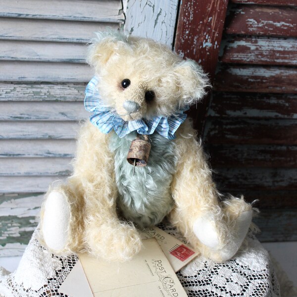 Cream Bear - Etsy